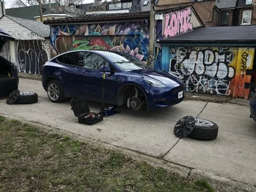 Convenient Tesla Tire Change Scarborough, Ontario | Sparky X