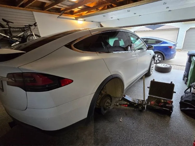 Trusted Tesla Tire Repair Scarborough, Ontario | Sparky X