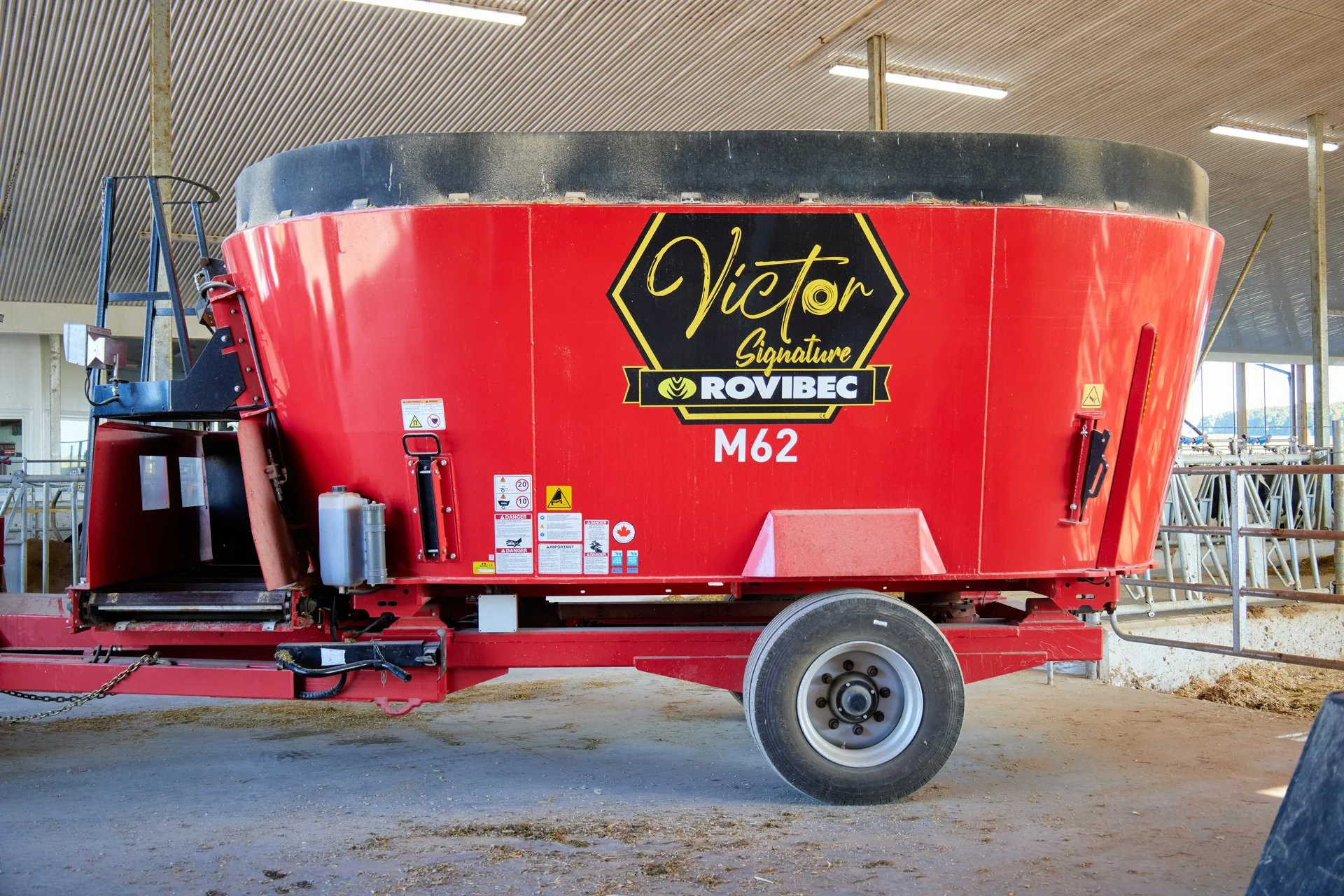 Feeding Systems — Dortmans Bros.
