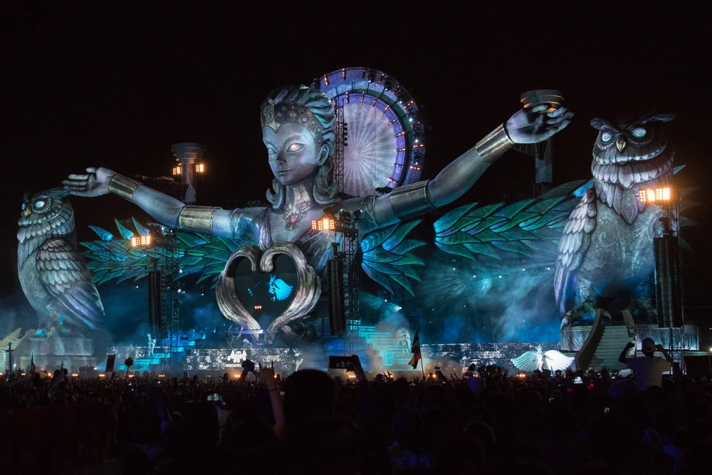 Estas son las 10 temáticas del Kinetic FIELD que han deslumbrado en EDC ...