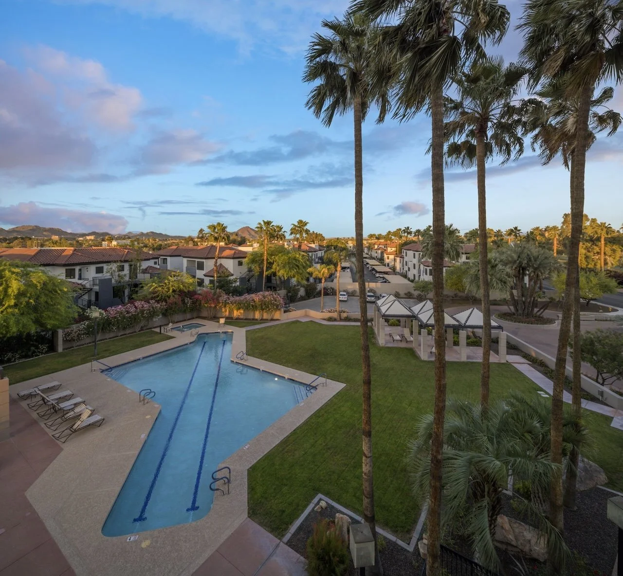 Amenities — CRYSTAL POINT