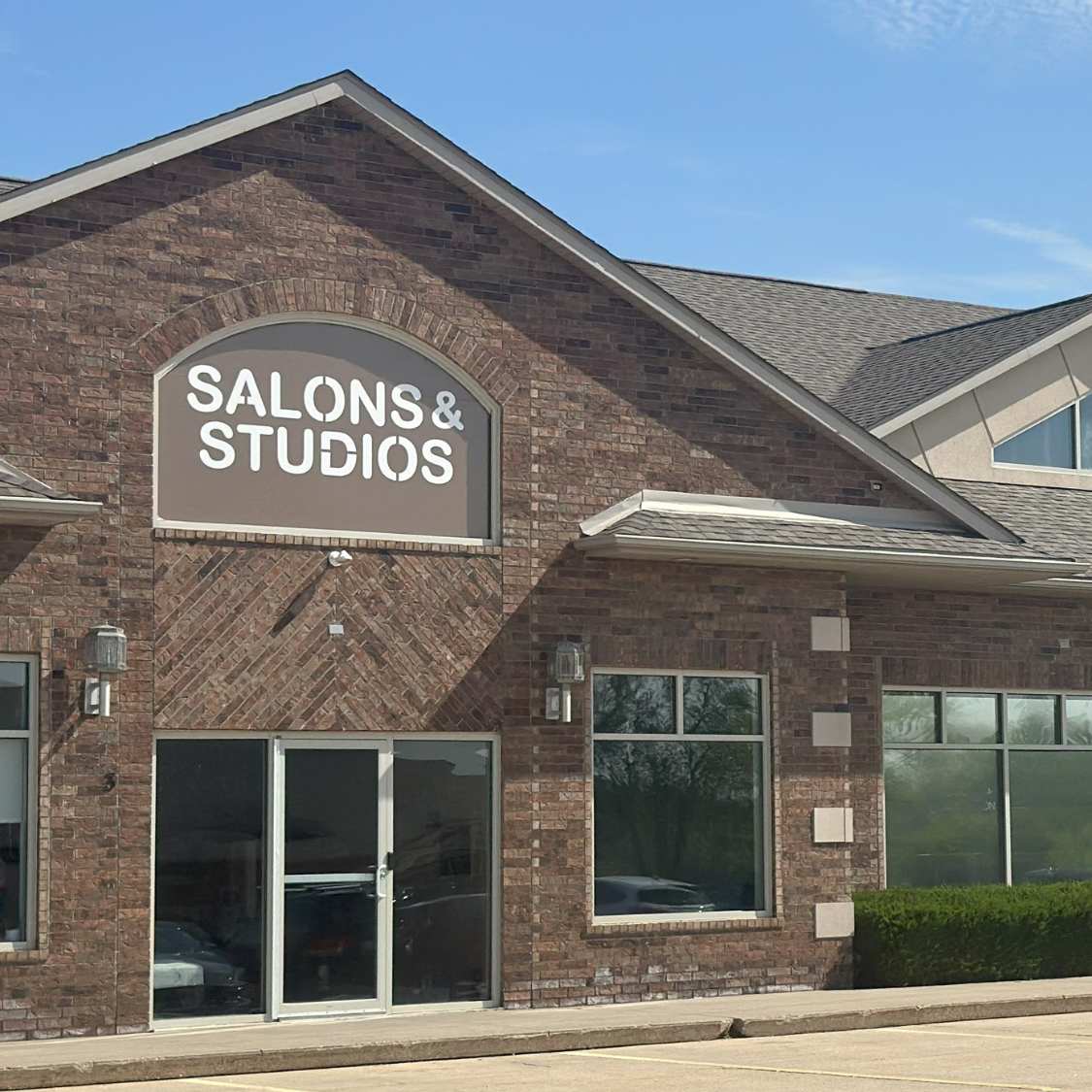 Locations — Salons & Studios