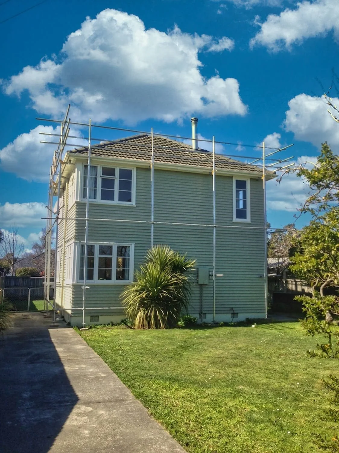 Soffit Prop — INTAKS