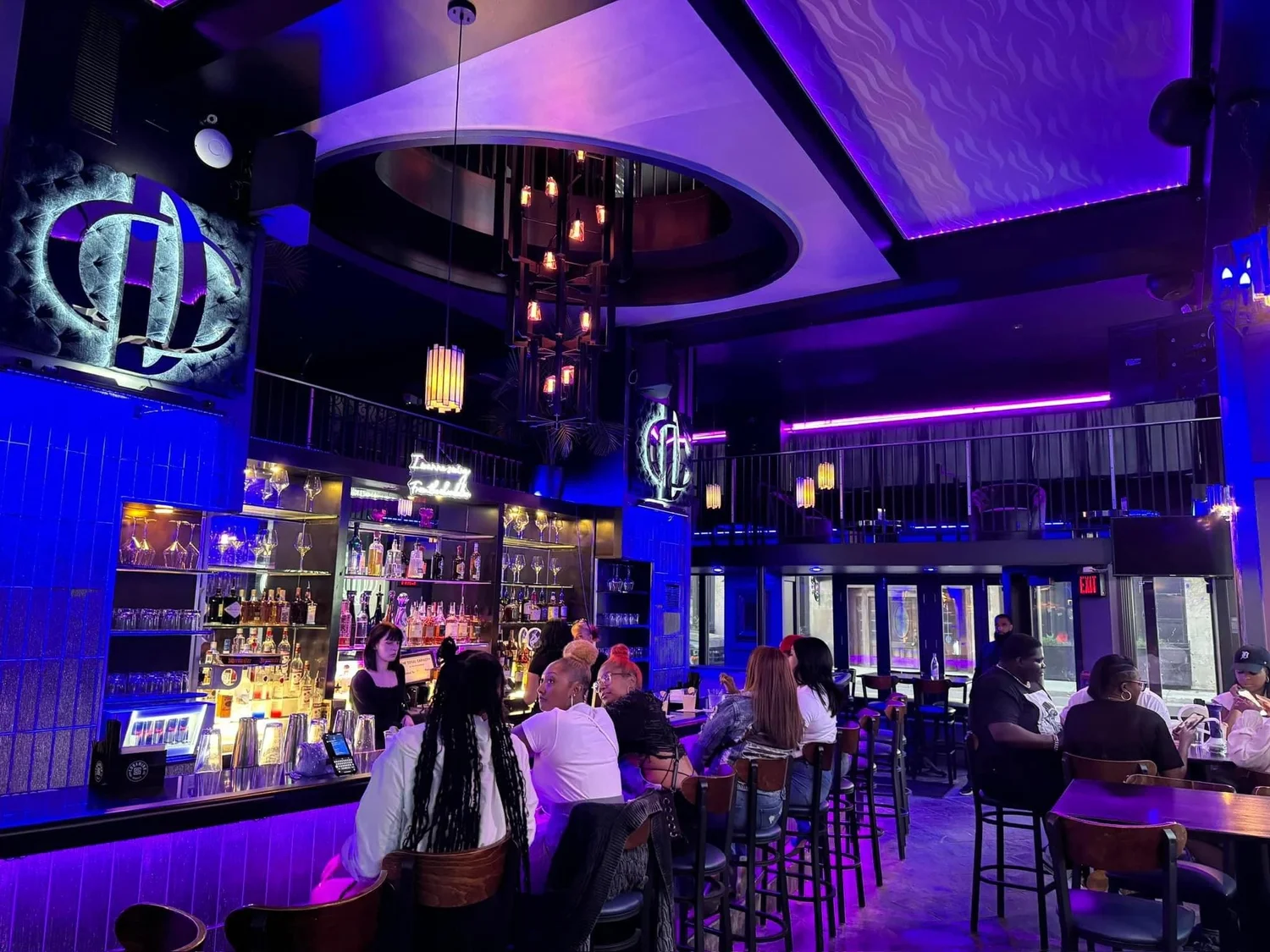 Chandelier Detroit: Luxe Dining & Ultra Lounge Experience