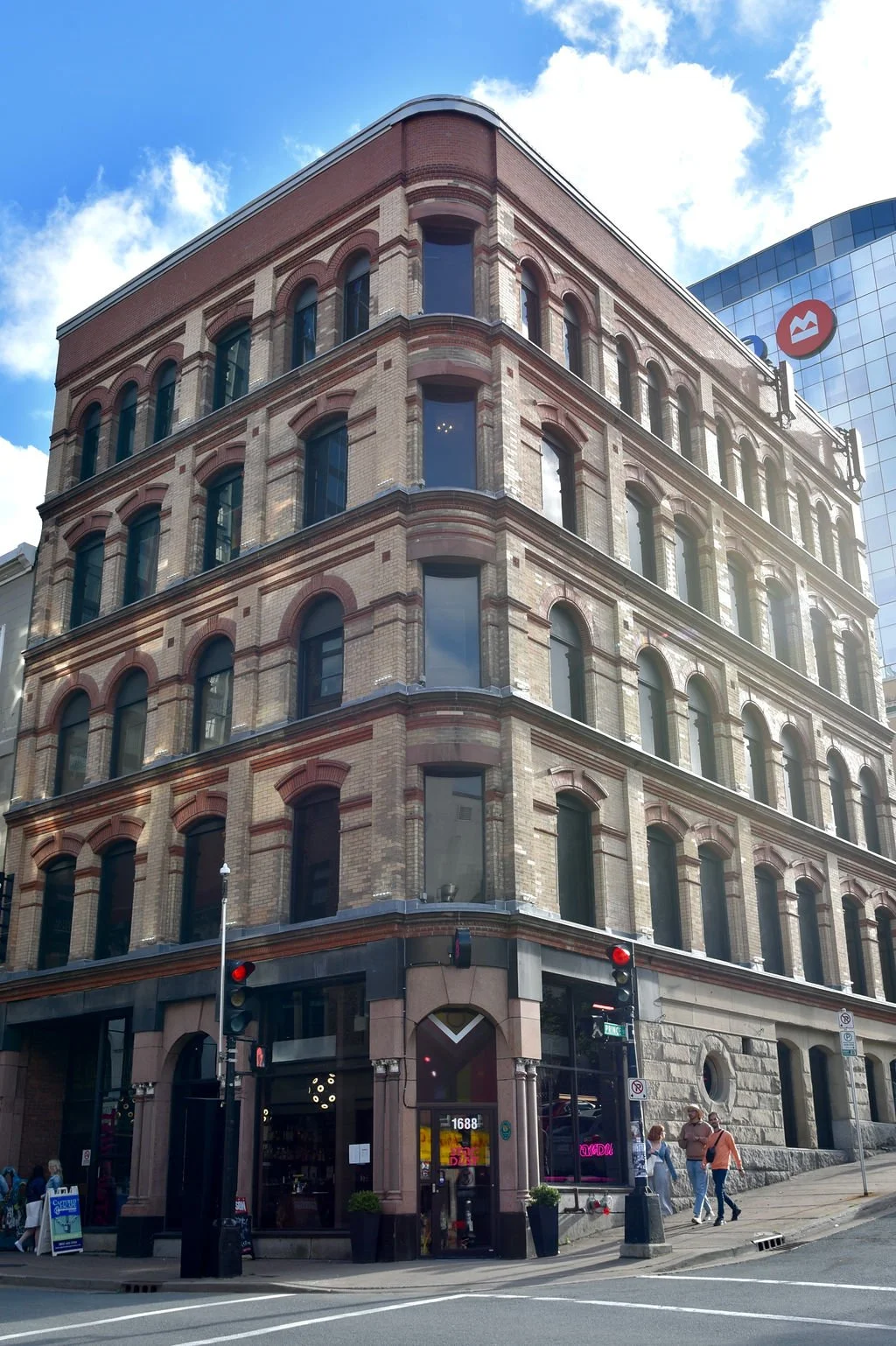 Stardust - Queer Bar and Kitchen in Halifax, Gay Bar in Halifax Nova ...