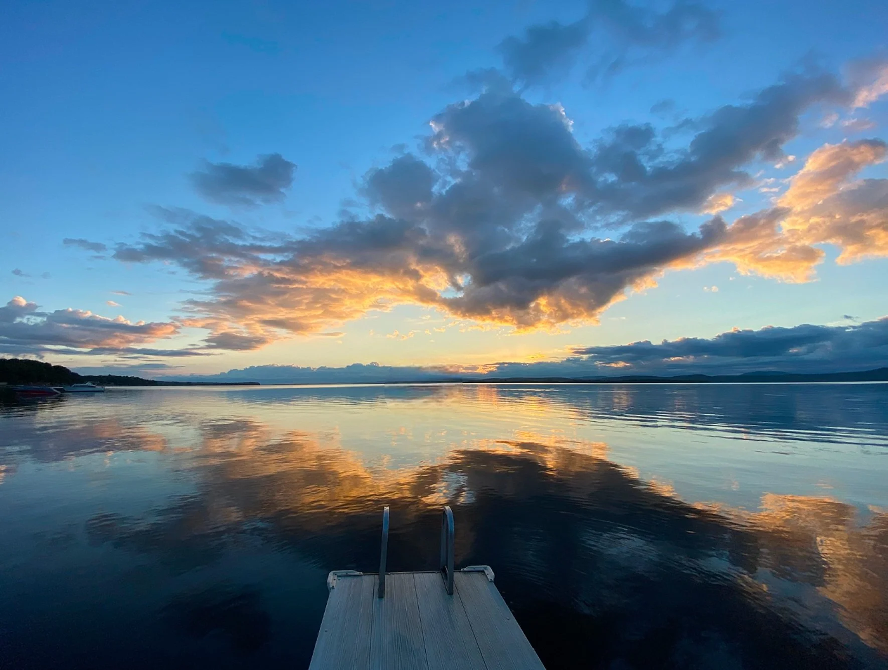 Island Dock Services - Lake Champlain