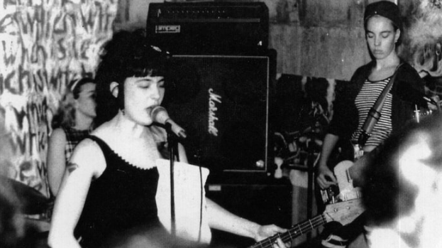 Riot Grrrl: The Feminist Punk Movement That Changed Music — Venus Guitars