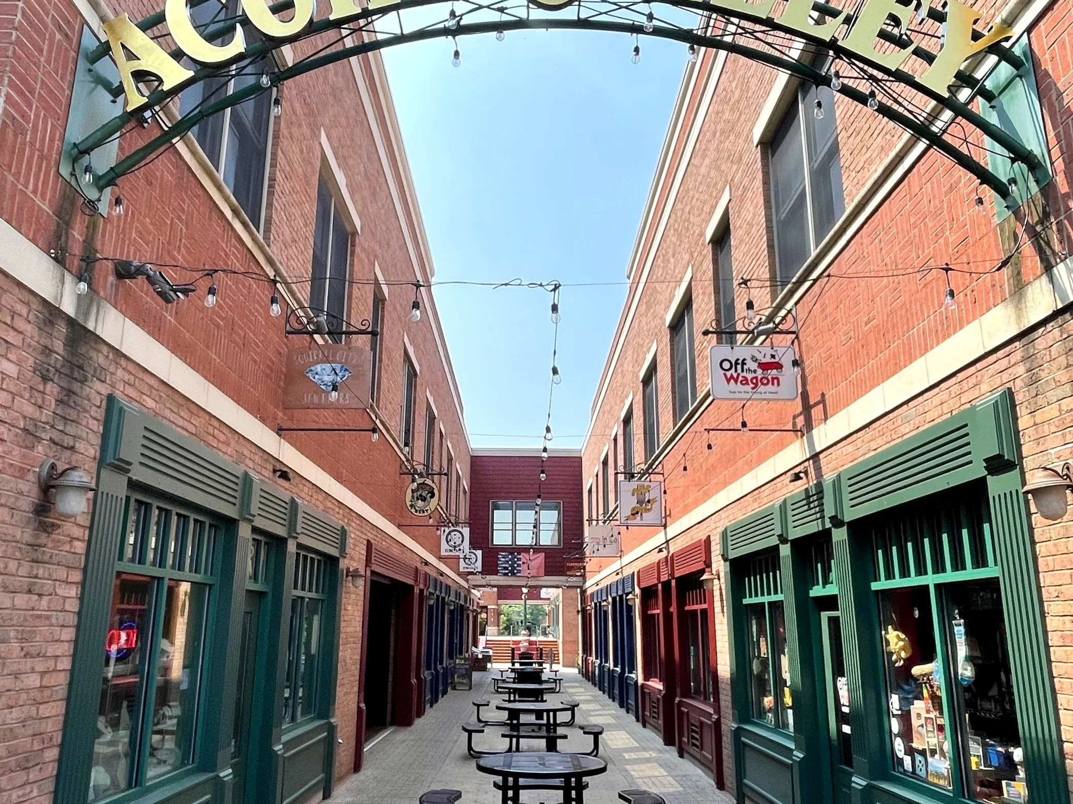 About Alley Mac — ALLEY MAC