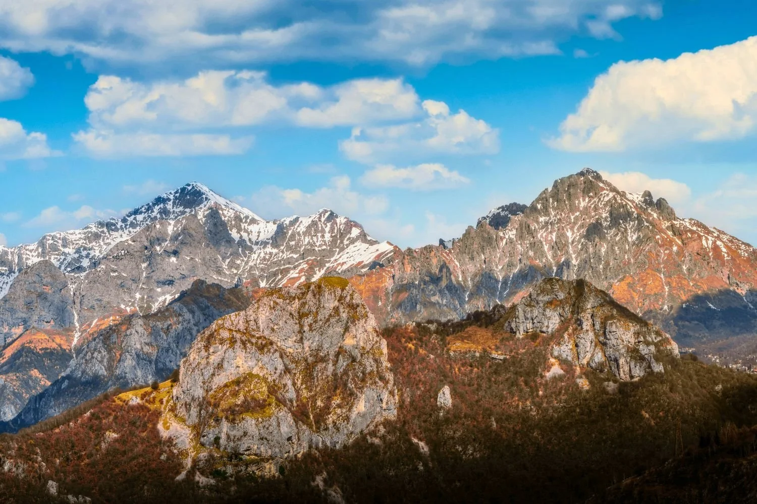Trekking Lombardia: Escursioni Imperdibili tra Alpi e Laghi | Camminare ...