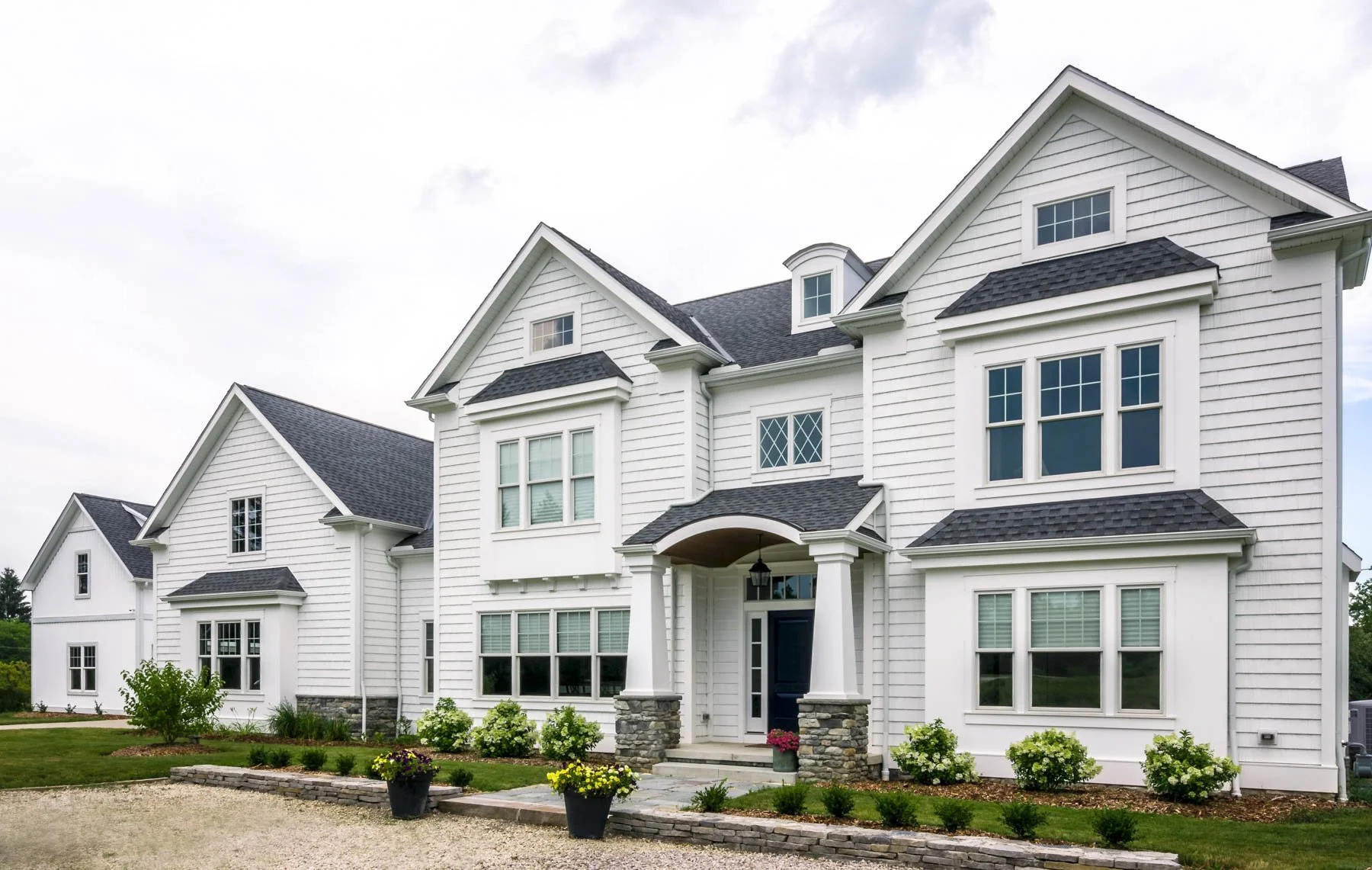 Ridge Residence – Custom Home Build | EKA Build Custom Homes