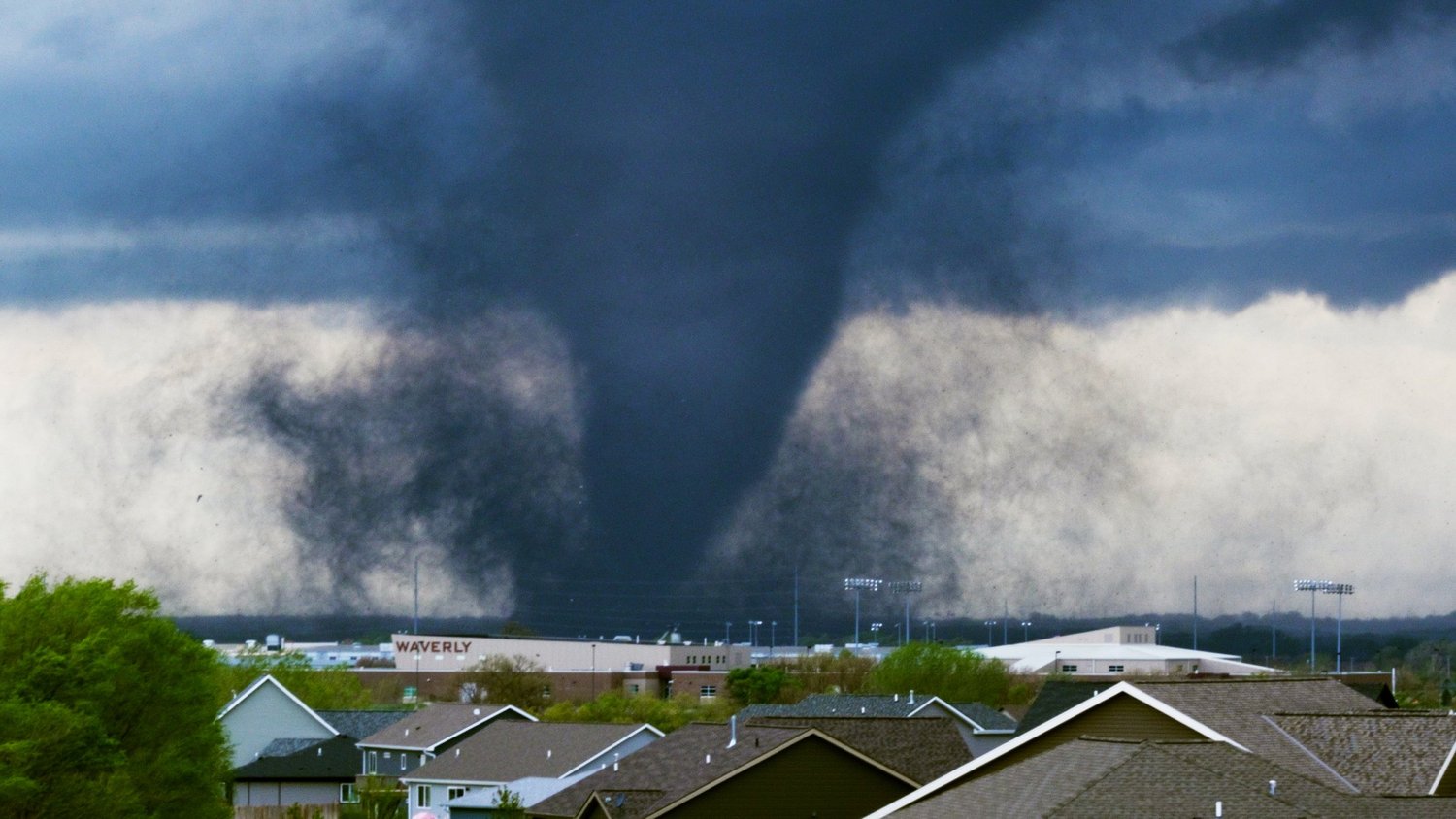 Vortex Media LLC | Feel the wind. Chase the wind with storm chaser ...