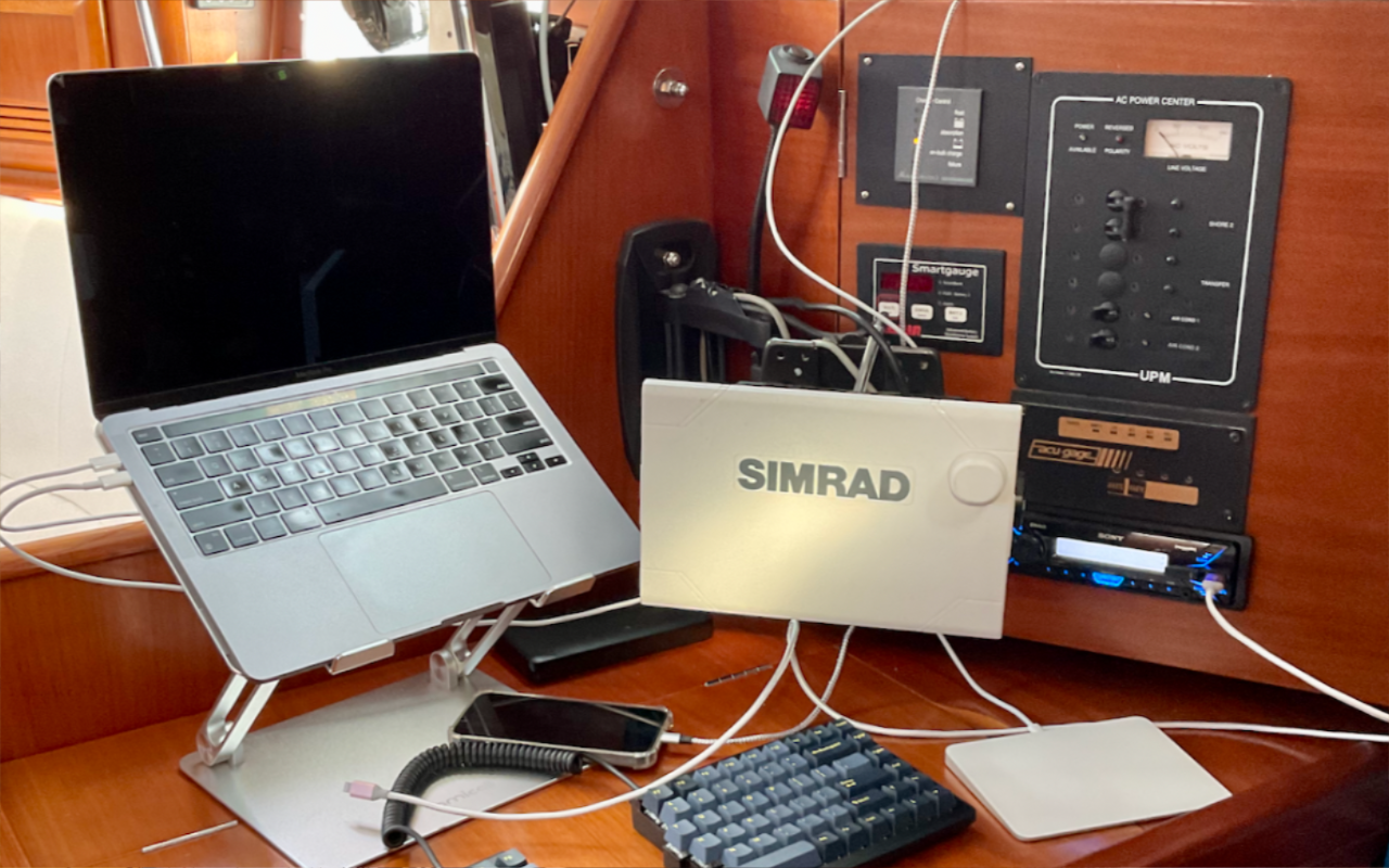 Navigating Remote Work on a Boat: Tips and Challenges — Loop Life Academy