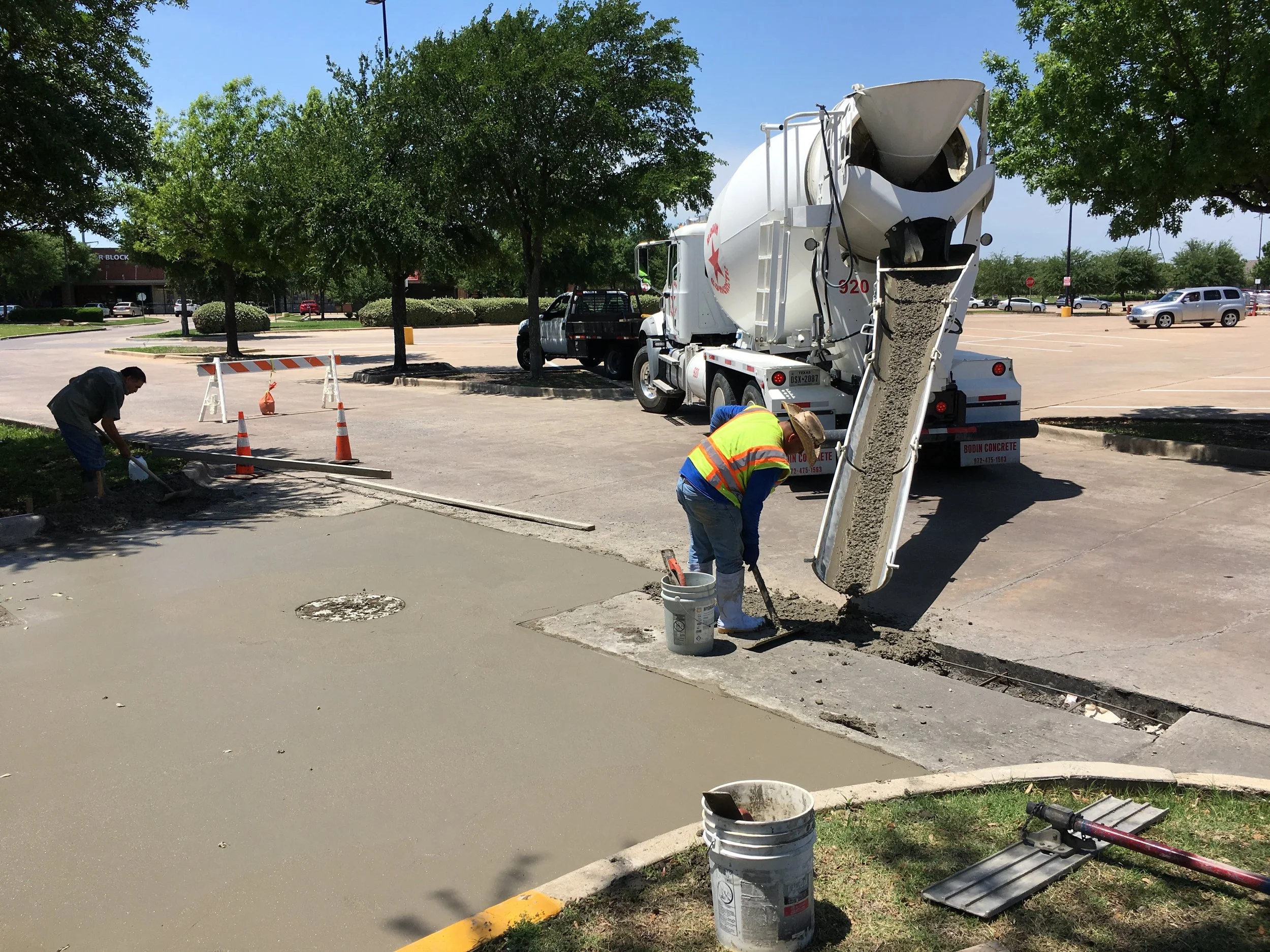 Concrete Repair Contractor — Veranat Concrete & Excavation
