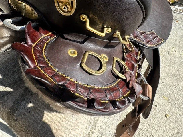Custom saddles to fit the horse and rider. Get all the tack and leather ...