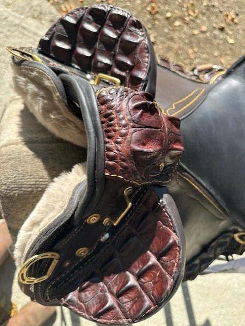 Custom saddles to fit the horse and rider. Get all the tack and leather ...