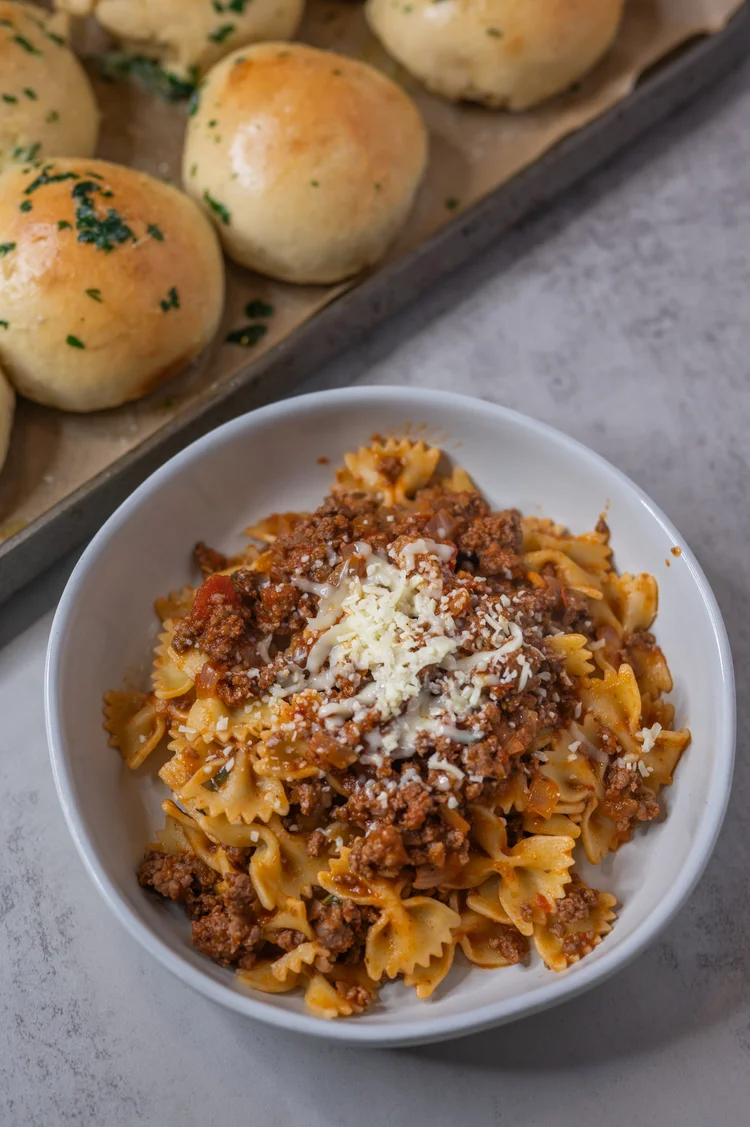 Homestyle Spaghetti Meat Sauce with Ground Beef and Italian Sausage ...