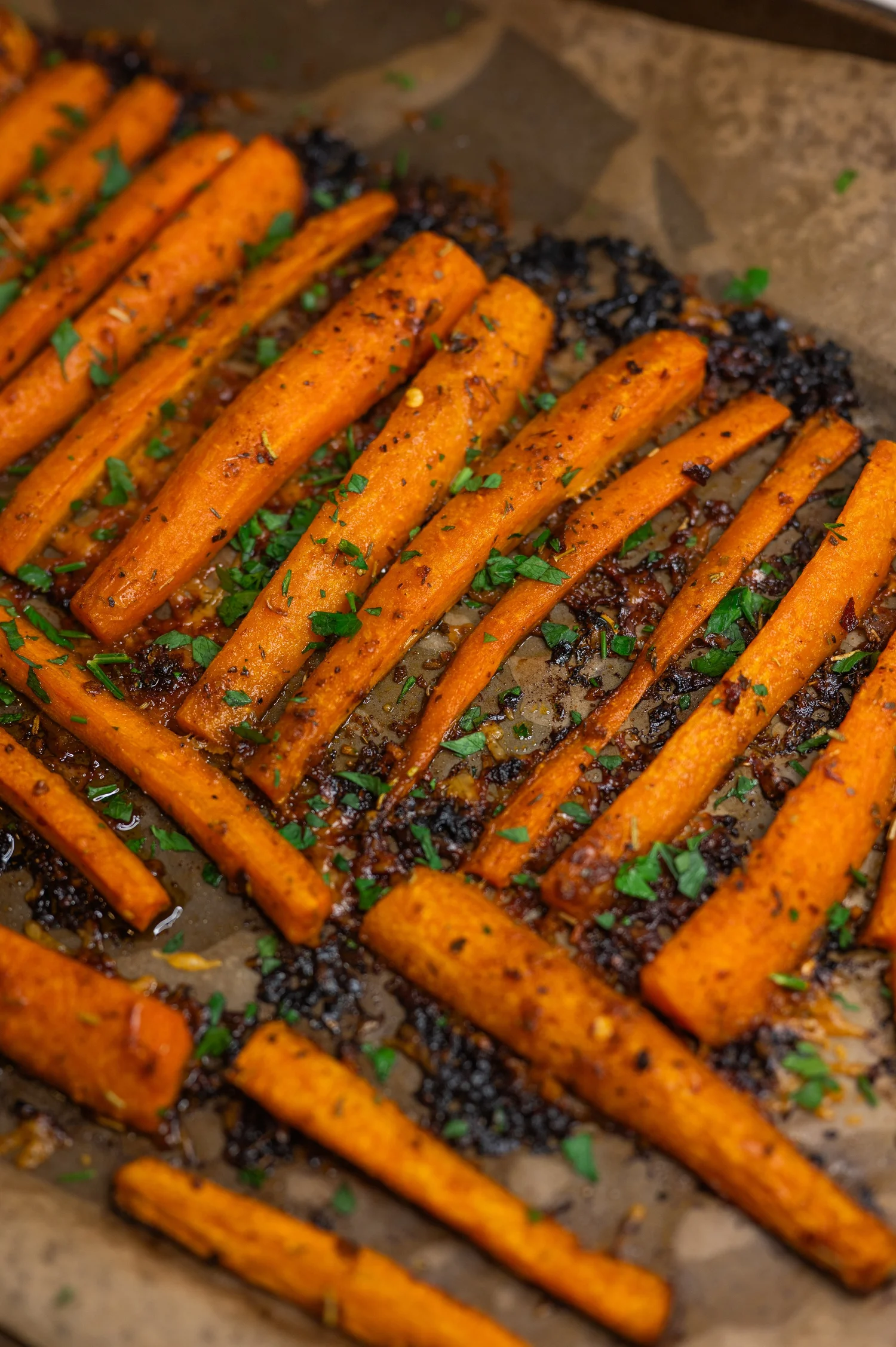 Chili Crunch Parmesan Carrots – Crispy, Spicy, and Irresistible ...