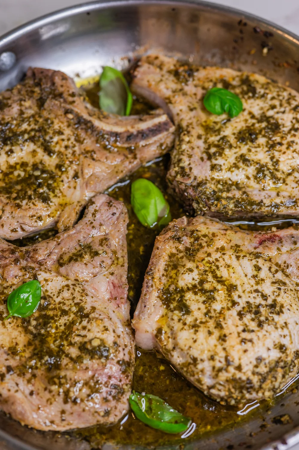 Pesto Pork Chops – Juicy, Flavorful, and Ready in Under 30 Minutes ...