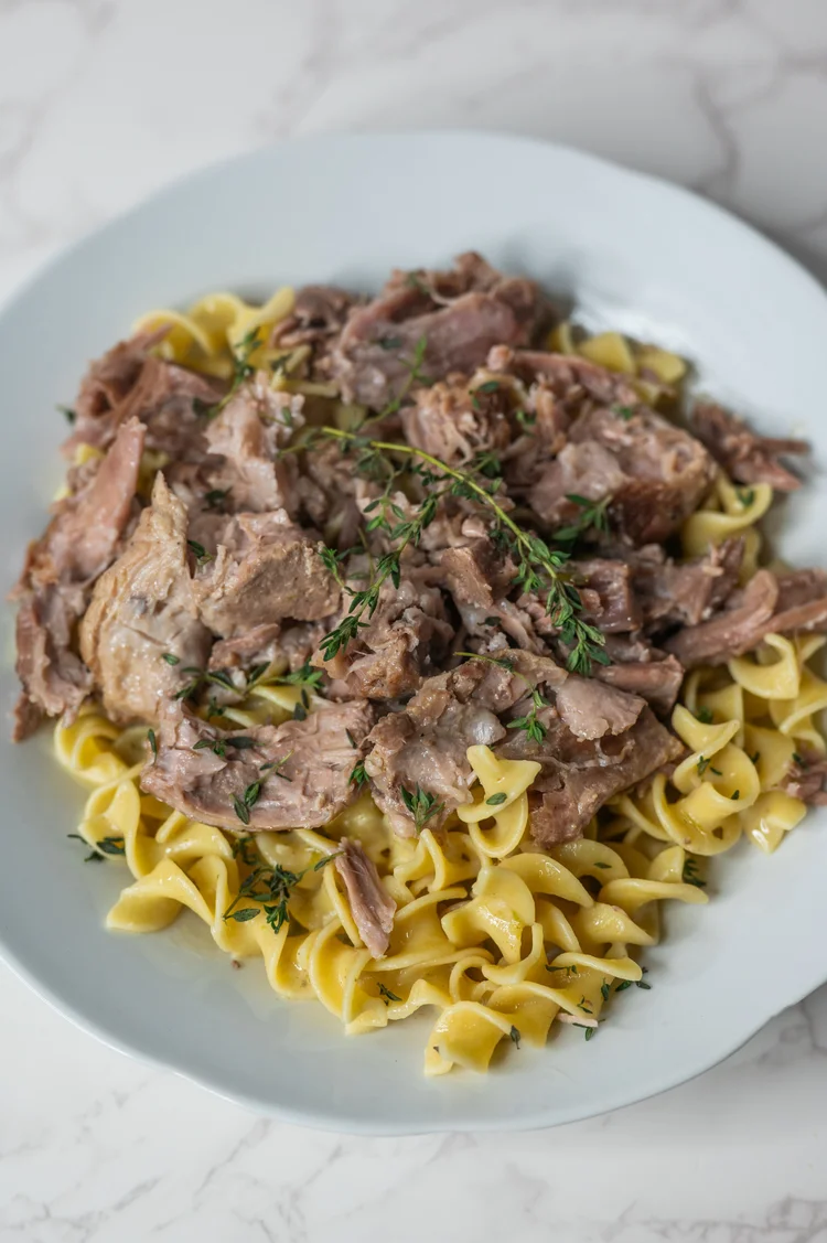 Braised Short Ribs with Egg Noodles: A Comforting and Elegant Meal ...