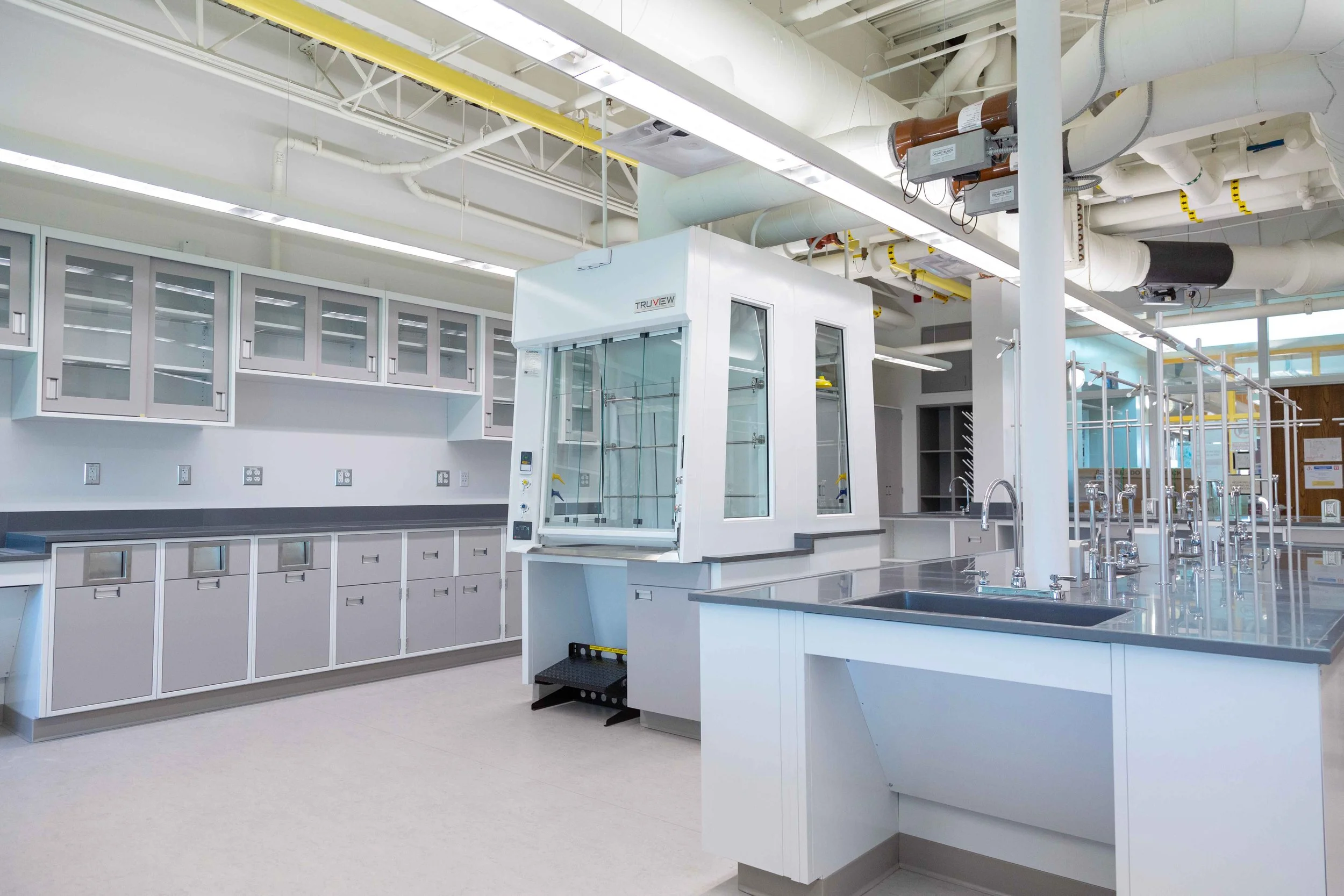Roger Williams University Organic Chemistry Lab — GAGE Construction Company