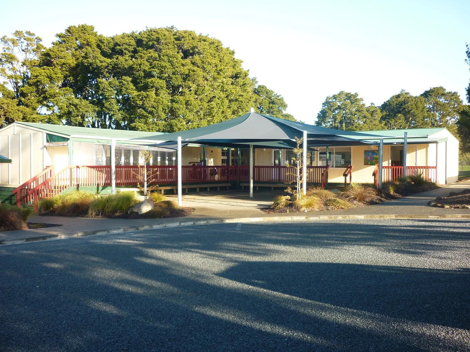 School — Kaurihohore History