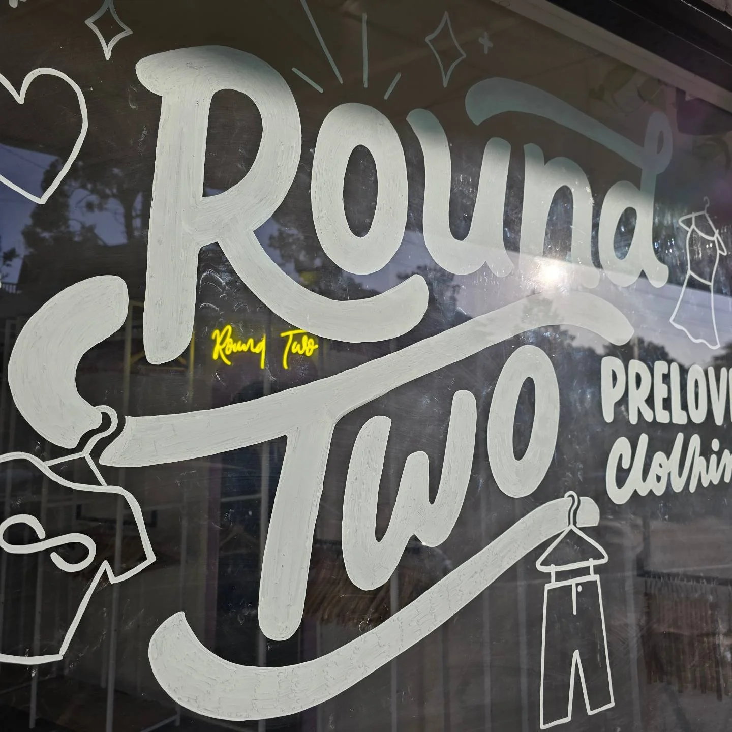 Round Two Preloved Clothing