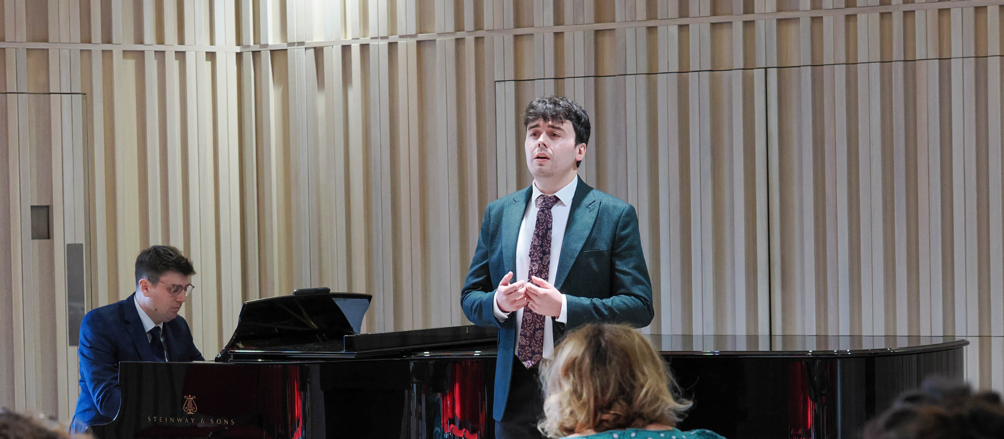 About — FRASER ROBINSON - BARITONE
