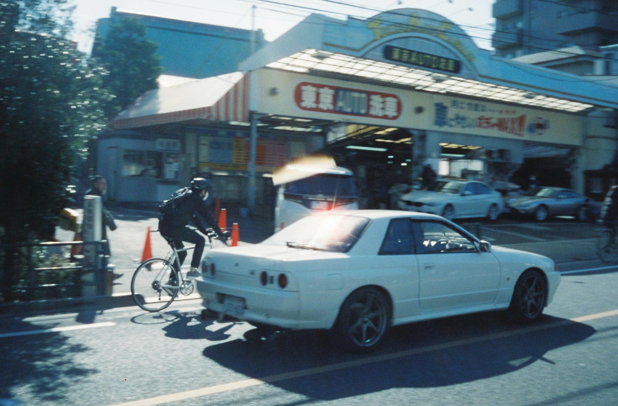 車 Cars — Veil Film