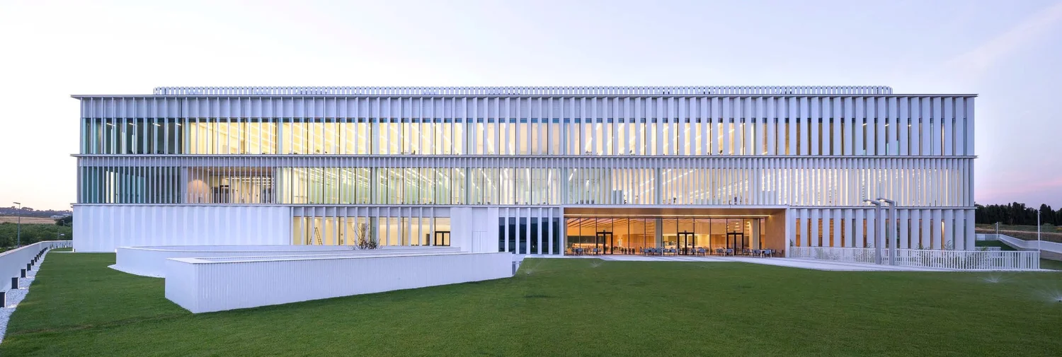 Energy-Efficient Facade and Curtain Wall Systems