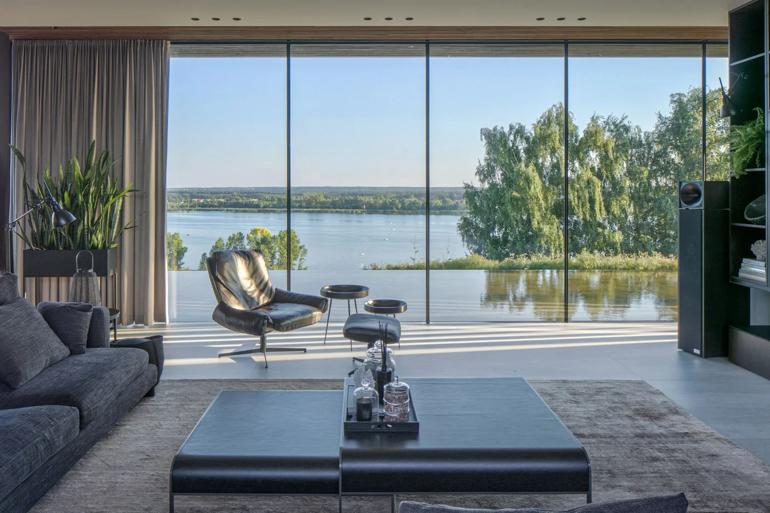 Vetrina Vision Plus Aluminum Sliding Door System
