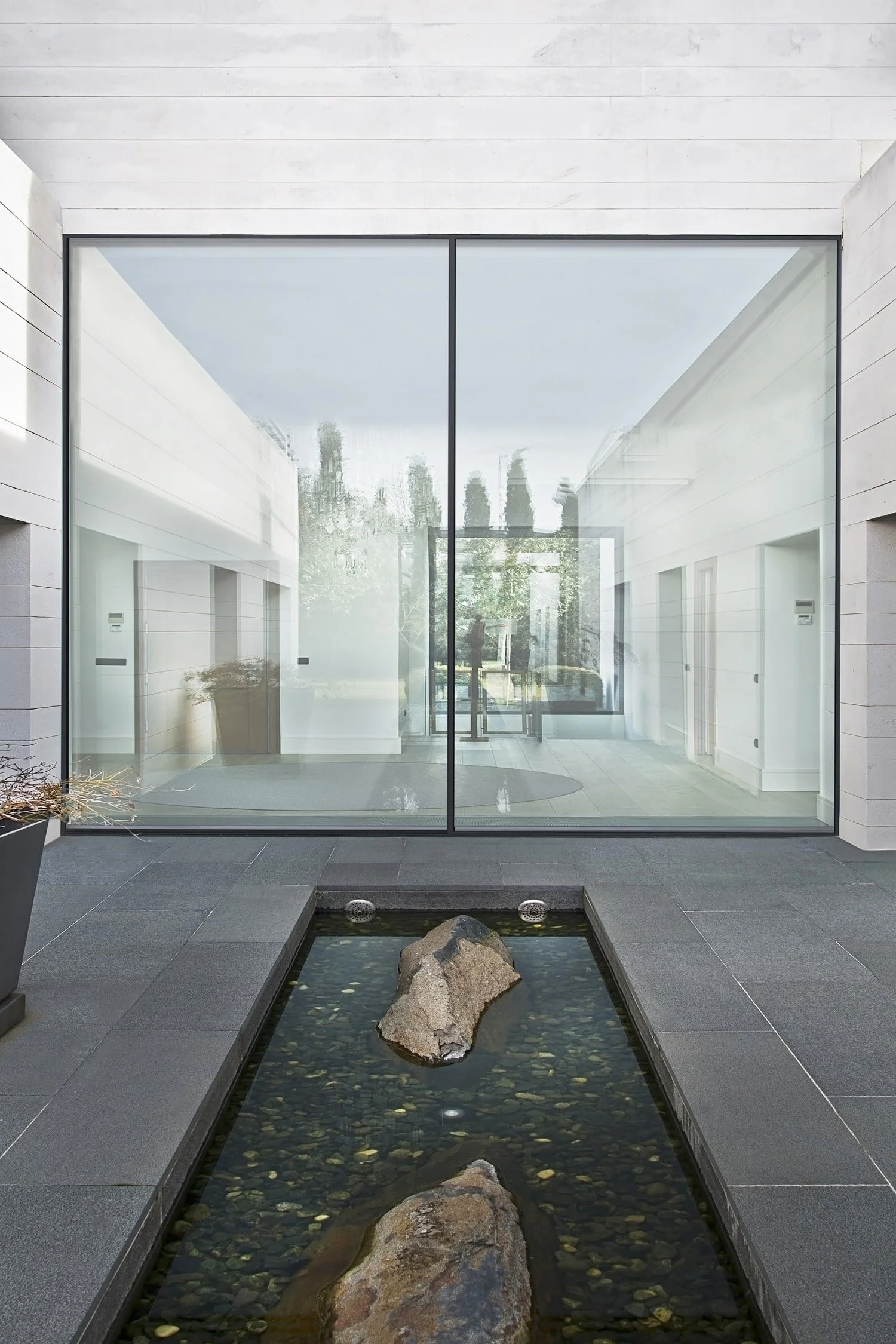 Vision Plus: Aluminum Sliding Door System for Large Openings