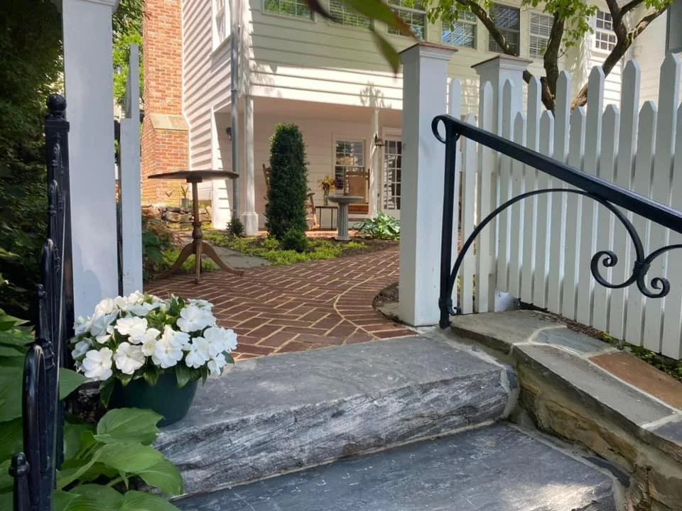 Back Alley Garden Tour & Tea — %about