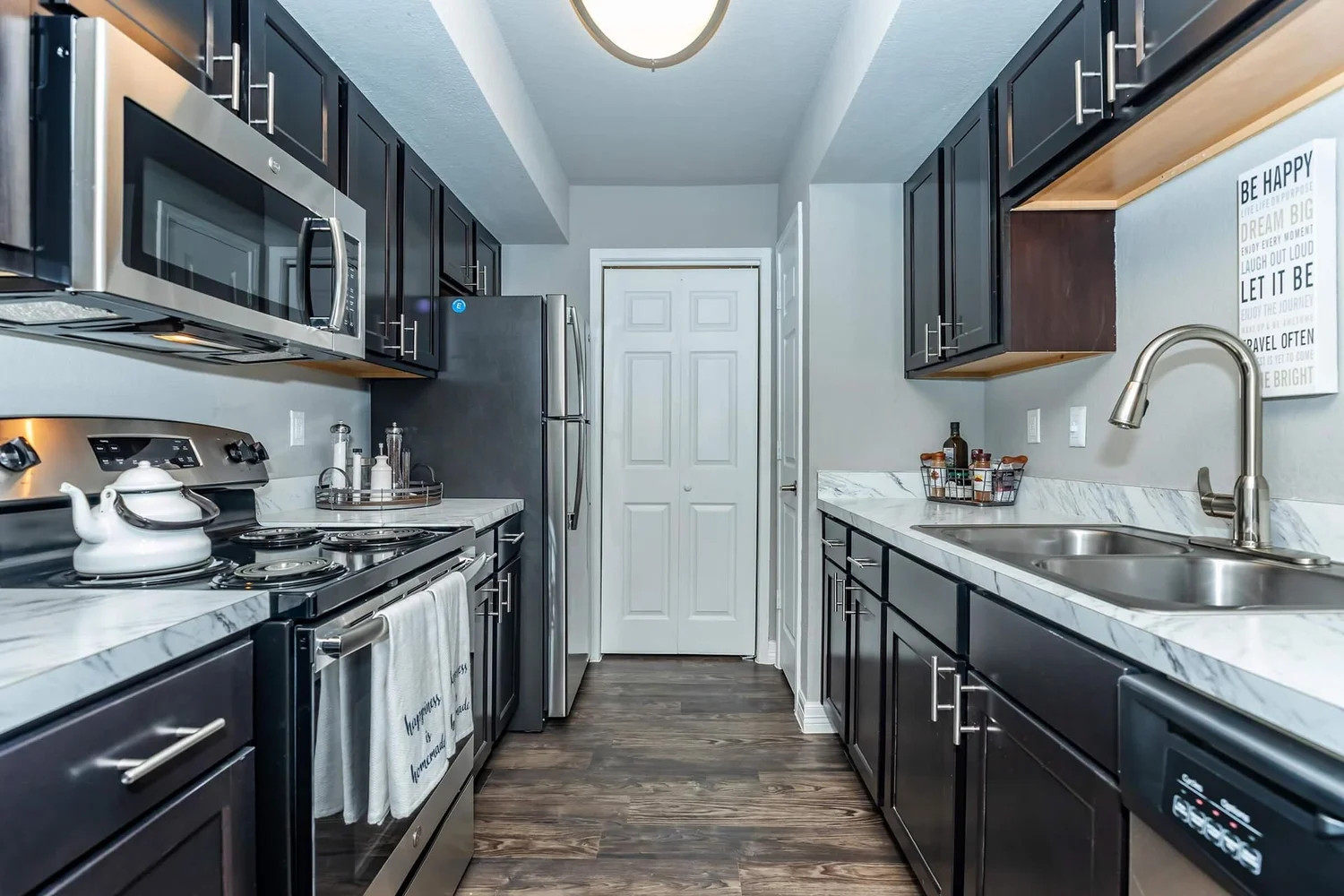Vanderbilt Apartments — RR Living