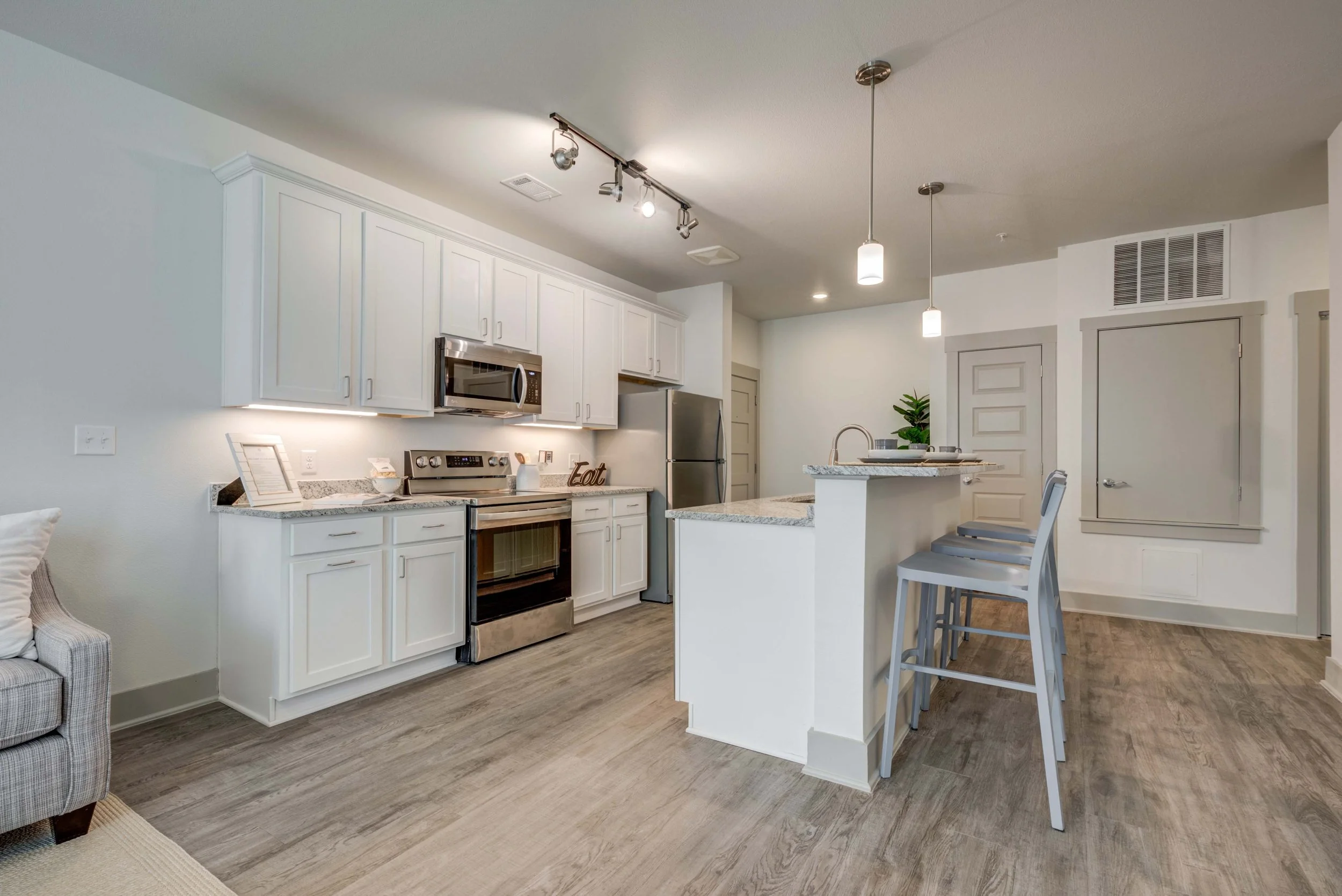 Pearl Point — RR Living