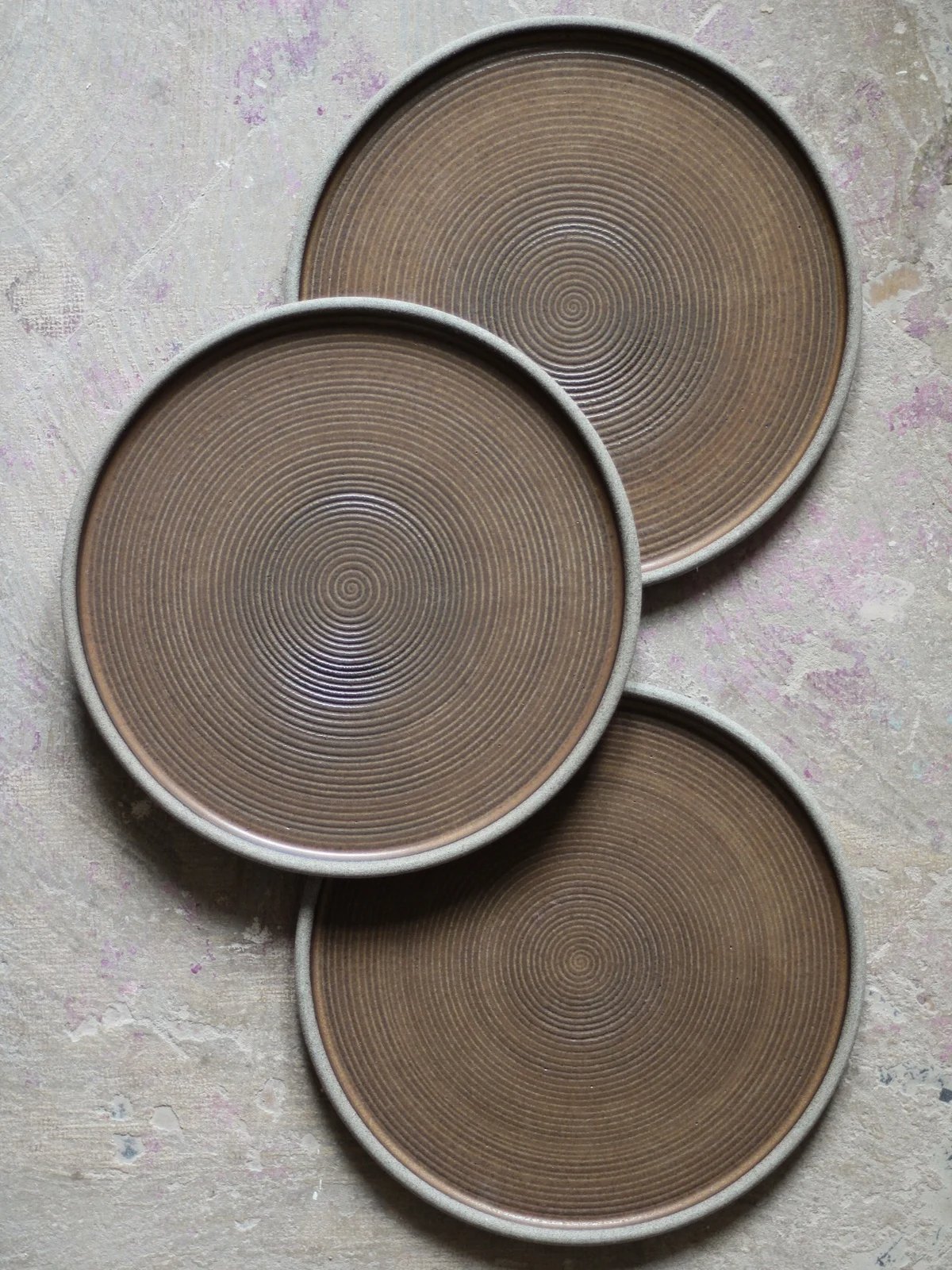 Platter in Textured Tamba — aku ceramics