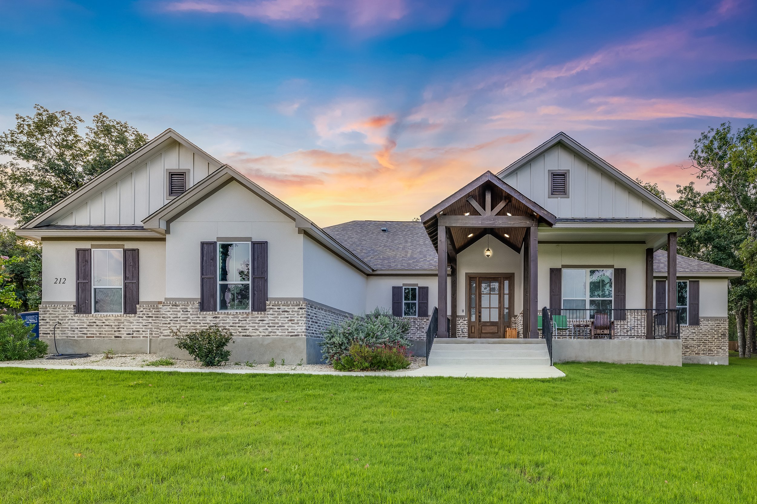 5 Tips for Choosing the Right Custom Home Builder: Building Strong ...