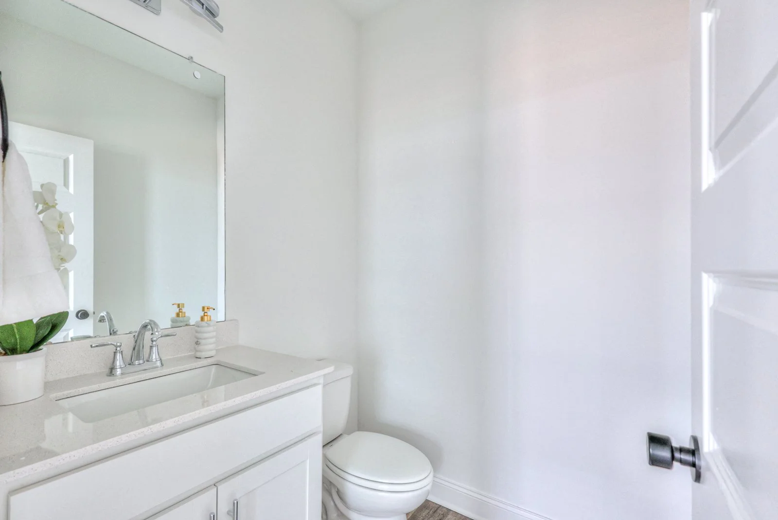 Gallery — Lakeside Residences