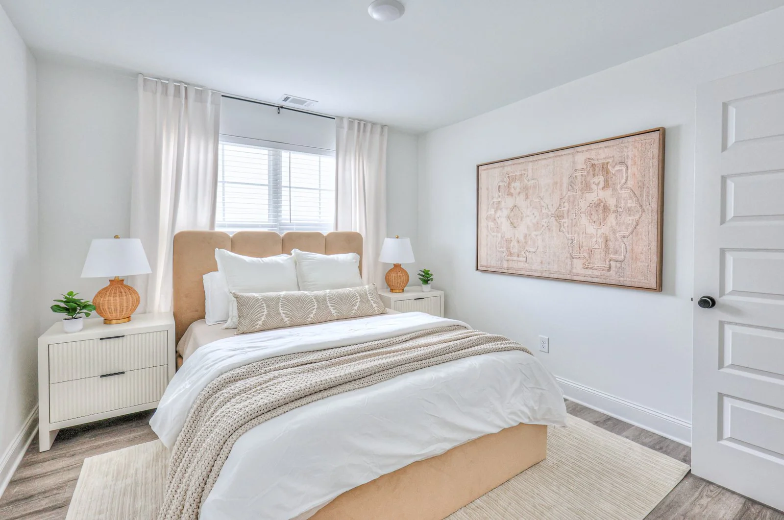 Gallery — Lakeside Residences