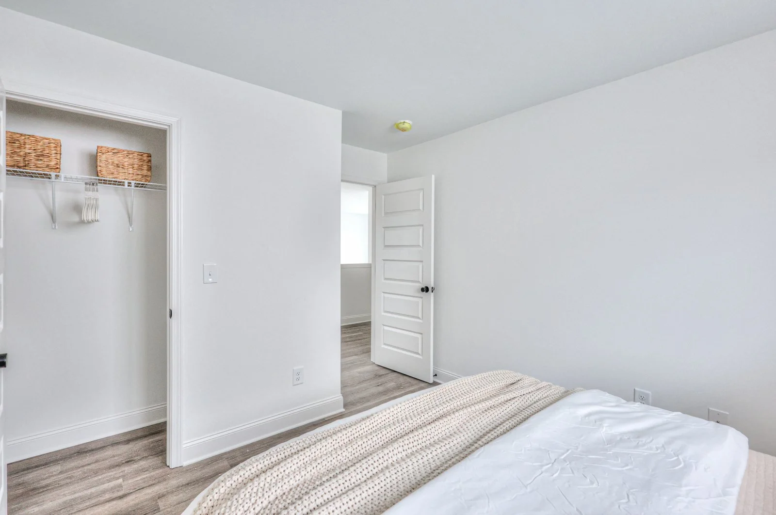 Gallery — Lakeside Residences