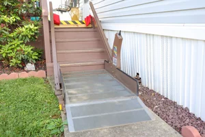 Outdoor Inclined Platform Lift