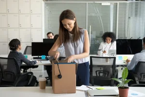 20 Must-Have Items for Your First Day at a New Job - Our Daily Lifestyles