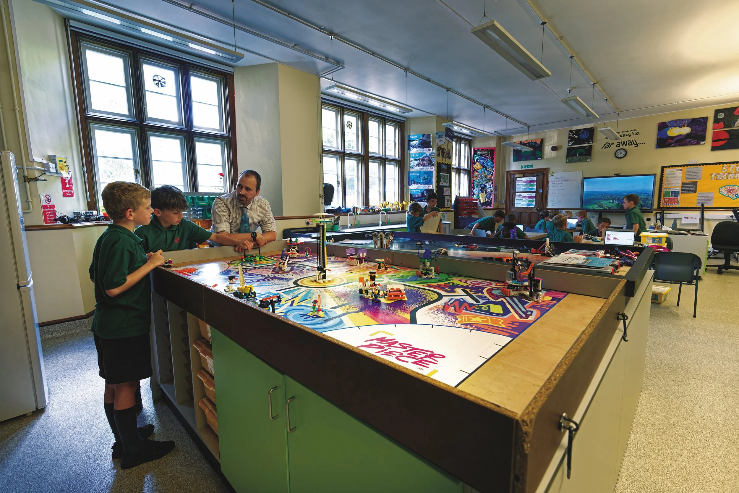 Somerhill prep - tailored education for boys and girls aged 7-13 ...