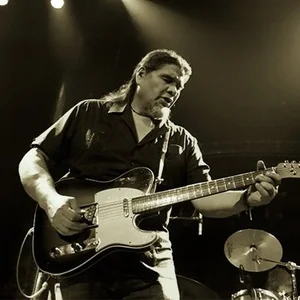 The Daniel Castro Band — Biscuits and Blues