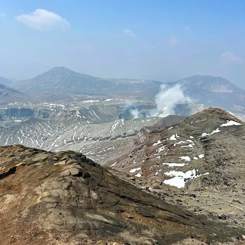 Mount Aso Travel + Hiking Guide 2025 | Kumamoto, Japan — Worthy Wanderlust