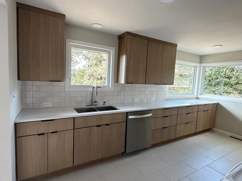 Calm & Modern Highline Home Design in Hood River: White Oak Cabinetry ...