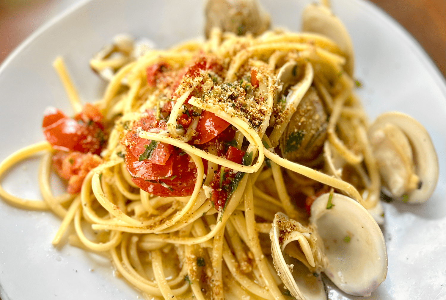 Luca's Deli & Wine