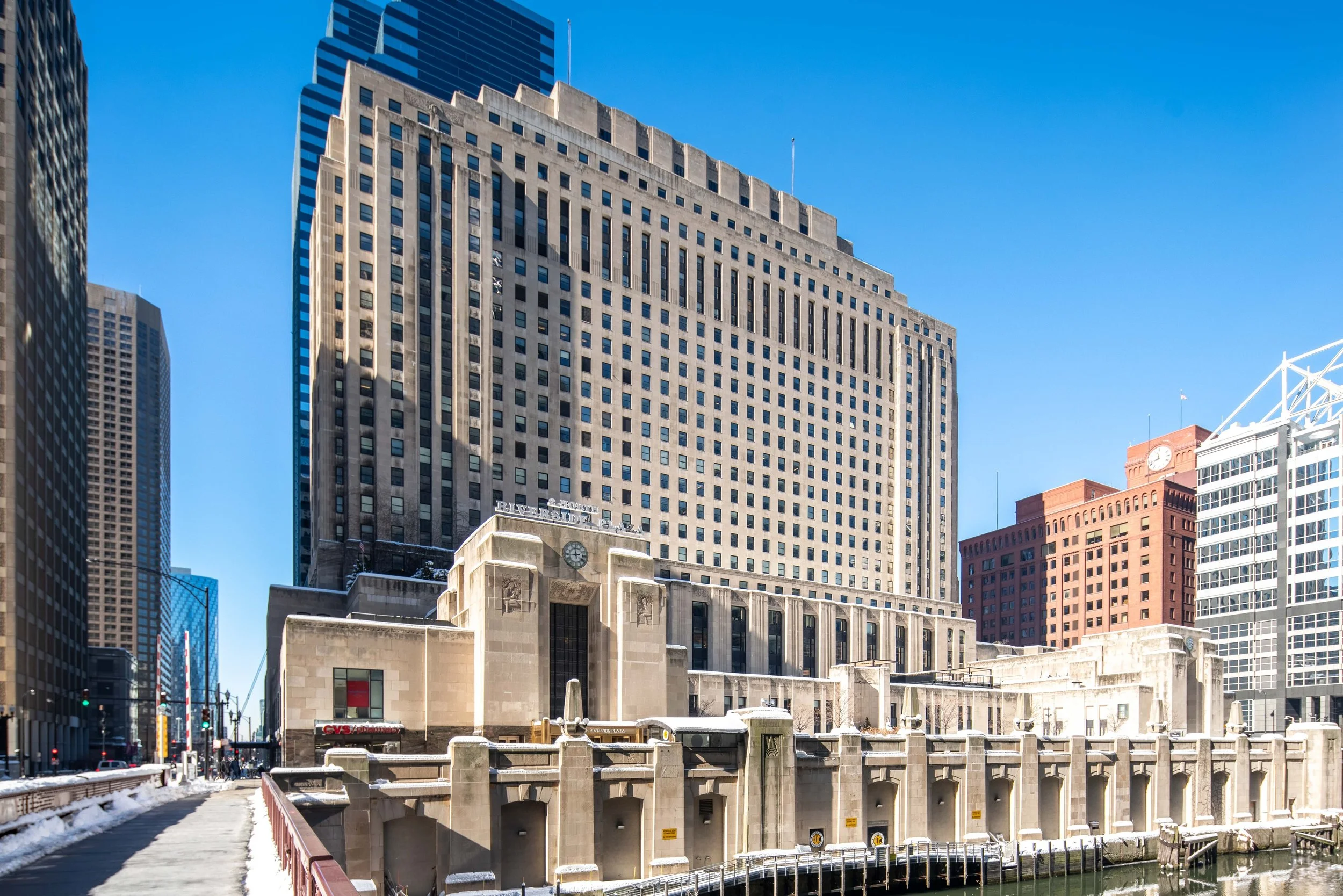 Building Retailers — Two North Riverside Plaza