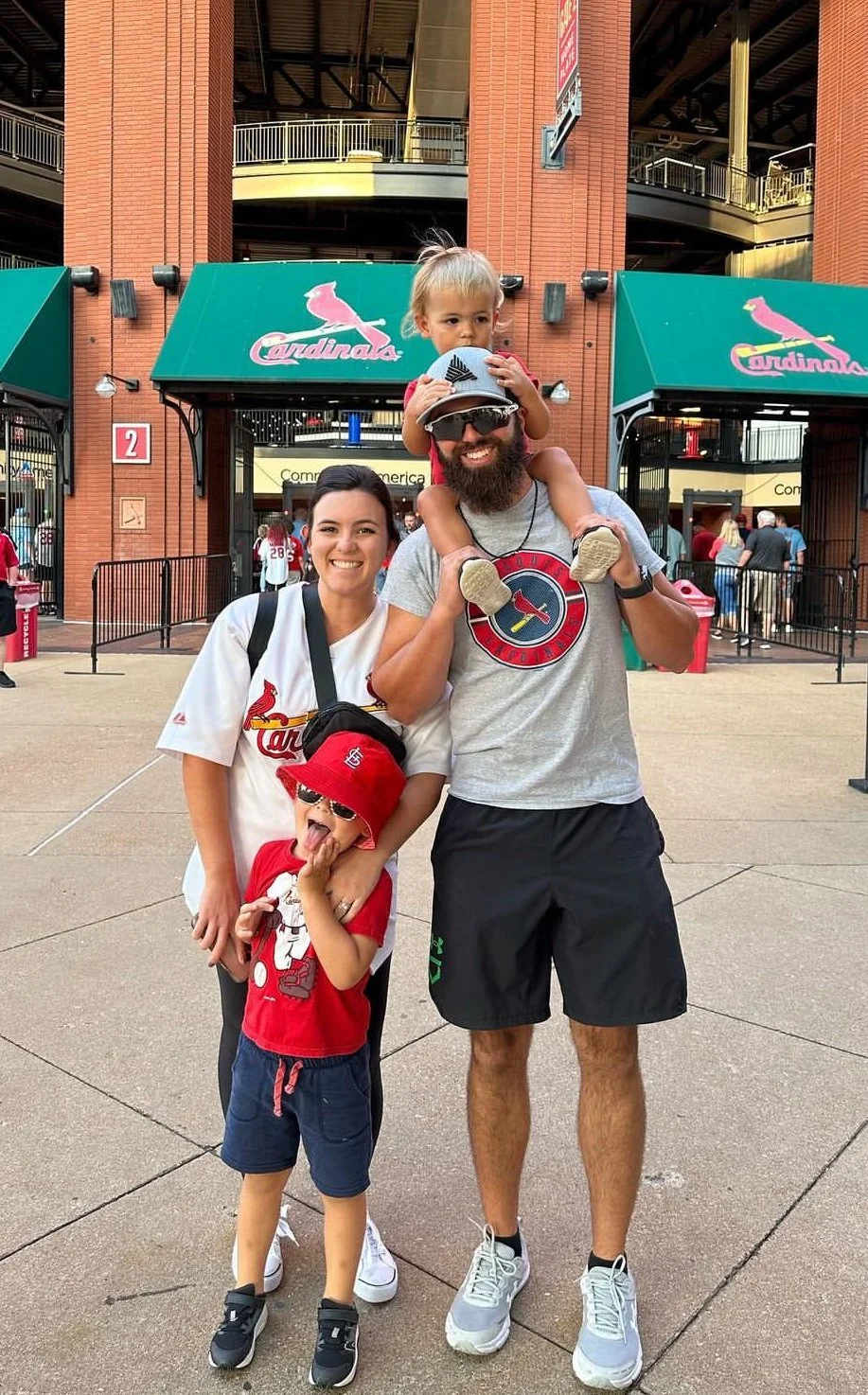 Team 1 — BUZZIN' BASEBALL