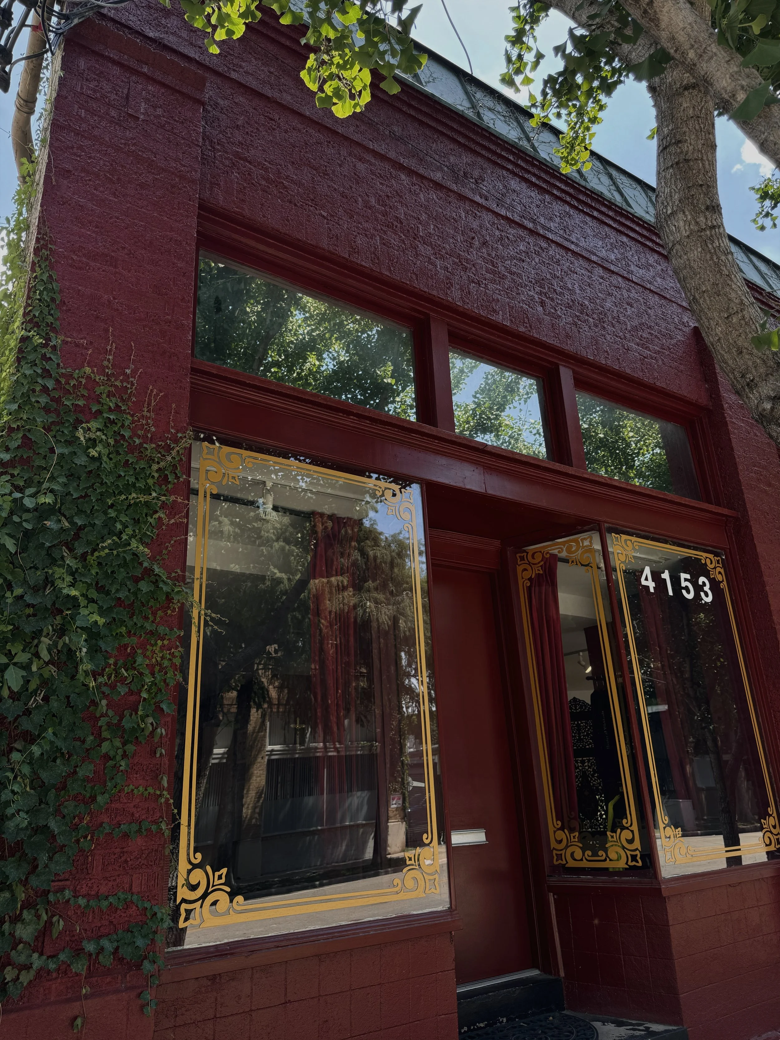 Jane Doe Tattoos And Piercings - Dallas, TX - Tattoo Shop