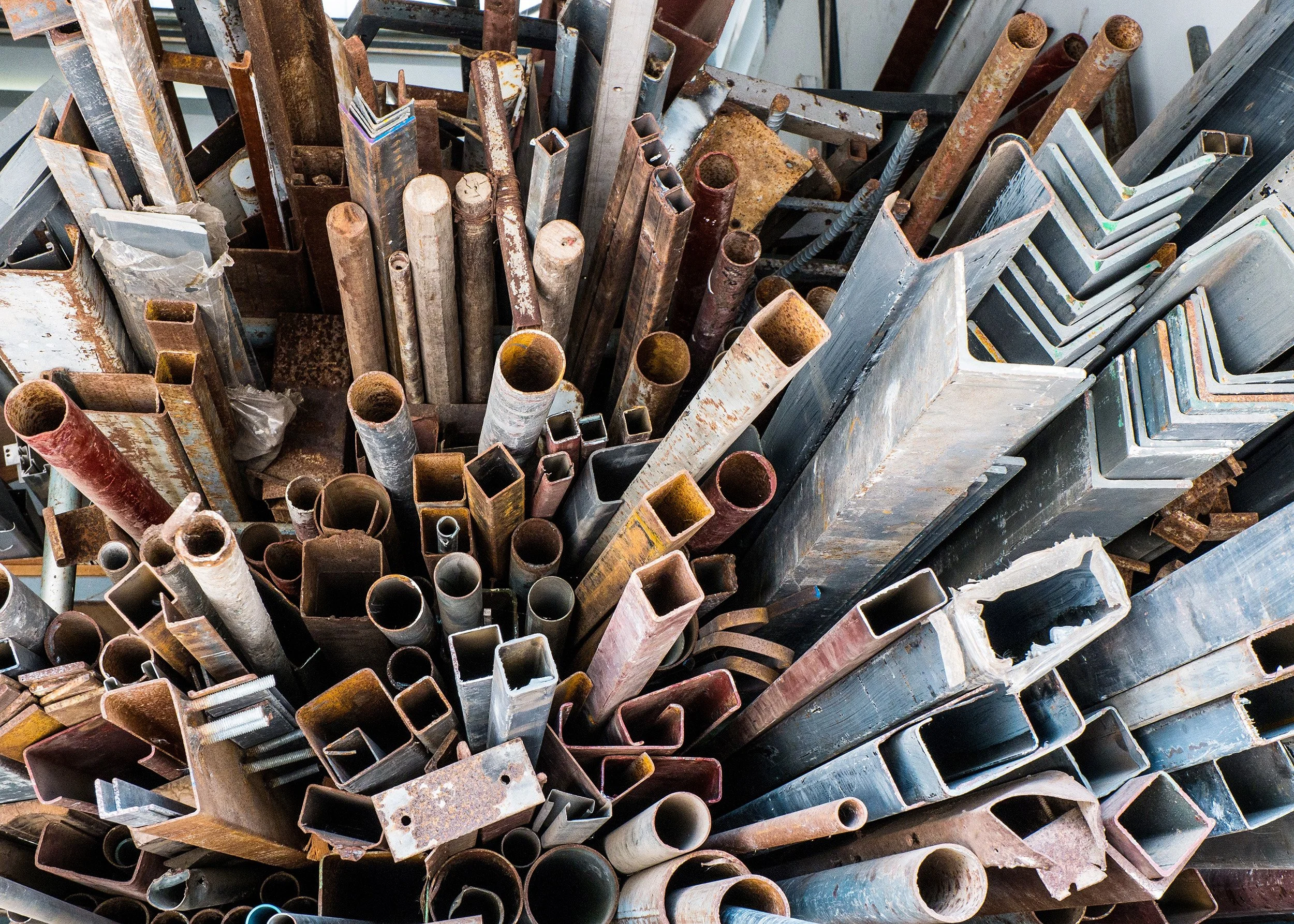 Panter's Garage - Scrap Metal Recycling, Containers & Salvage Yard